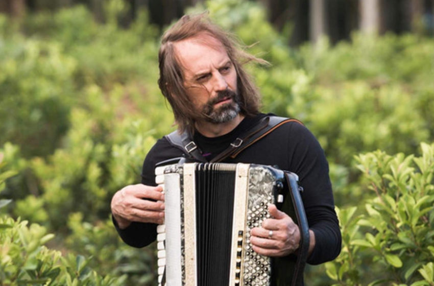 La Música del Día: Chango Spasiuk celebrará 30 años de camino artístico ...