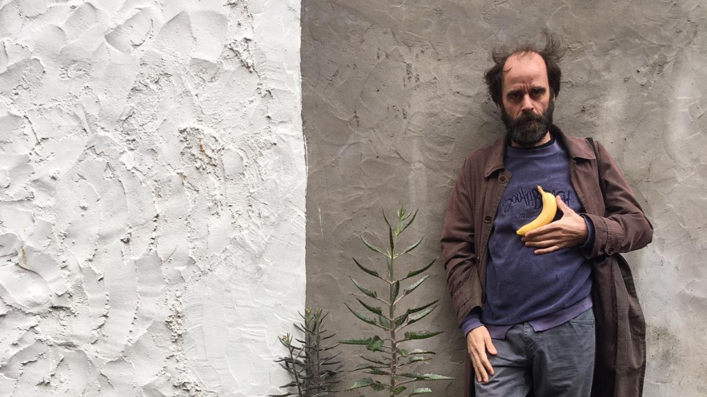 JOHN DEER SPEAKS WITH THE RAIN, DEAR - Radiomundo En Perspectiva